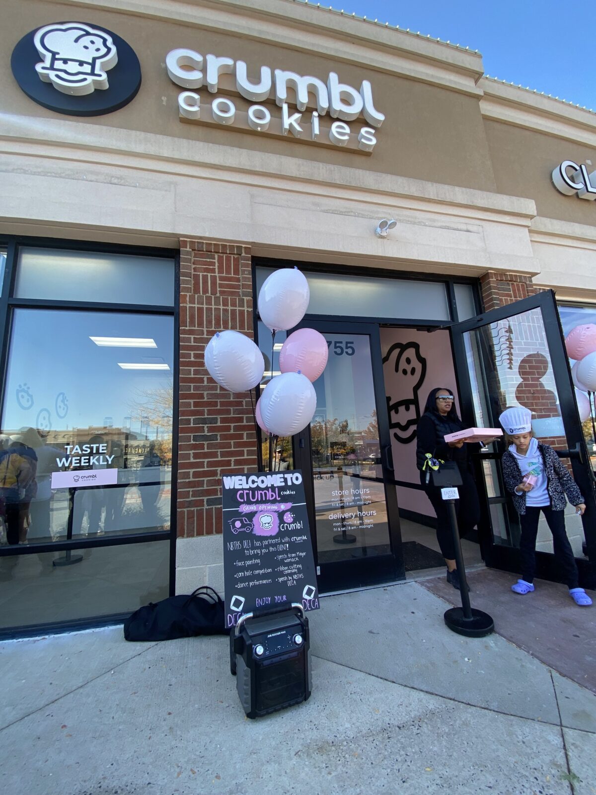 Crumbl Cookies officially opens in The Shoppes at North Brunswick – The ...